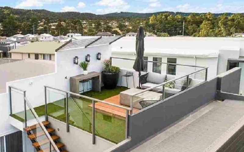 10 Desain Rooftop Rumah Sederhana yang Cantik, Asyiknya Bersantai di ...