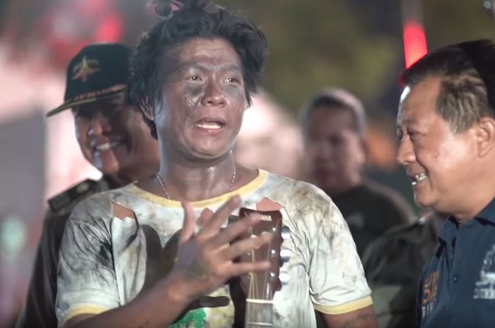 5 Artis Indonesia yang Dulunya Gelandangan, Kini jadi Sultan. Kaya Raya ...